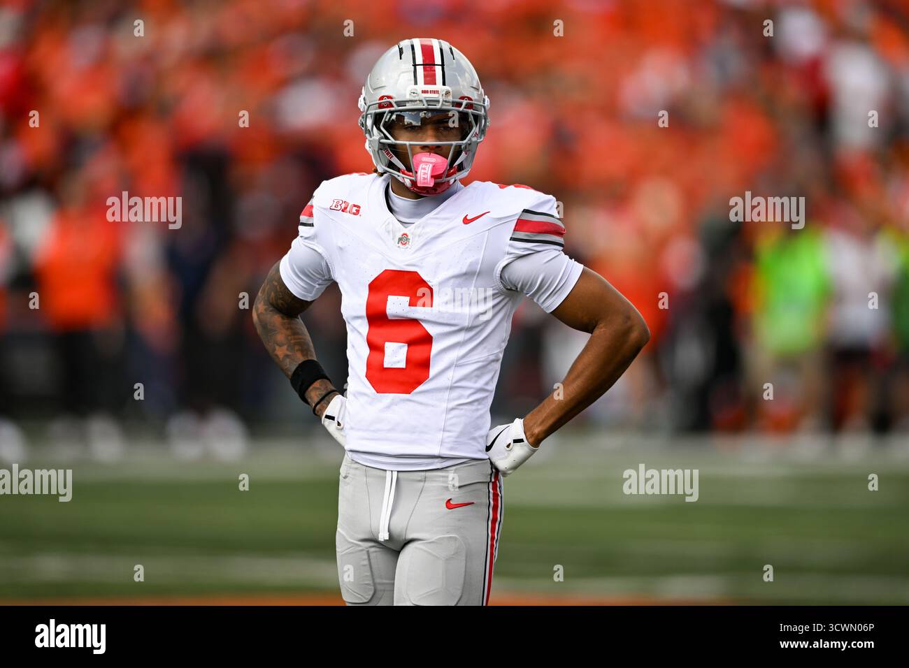 CHAMPAIGN, IL - OCTOBER 11: Ohio State Buckeyes CB Devin Sanchez (6 ...