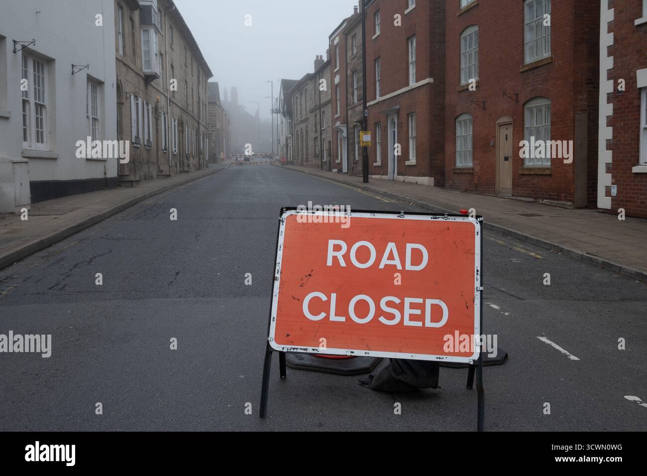 Road Closed sign, The Butts, Warwick, Warwickshire, England, UK Stock ...