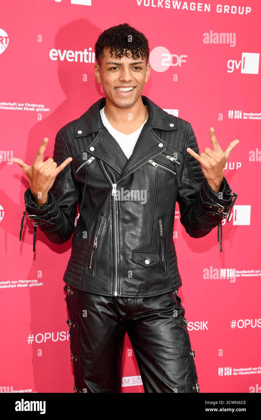 abb Louis Philippson deutscher Pianist zu Gast auf dem roten Teppich ...