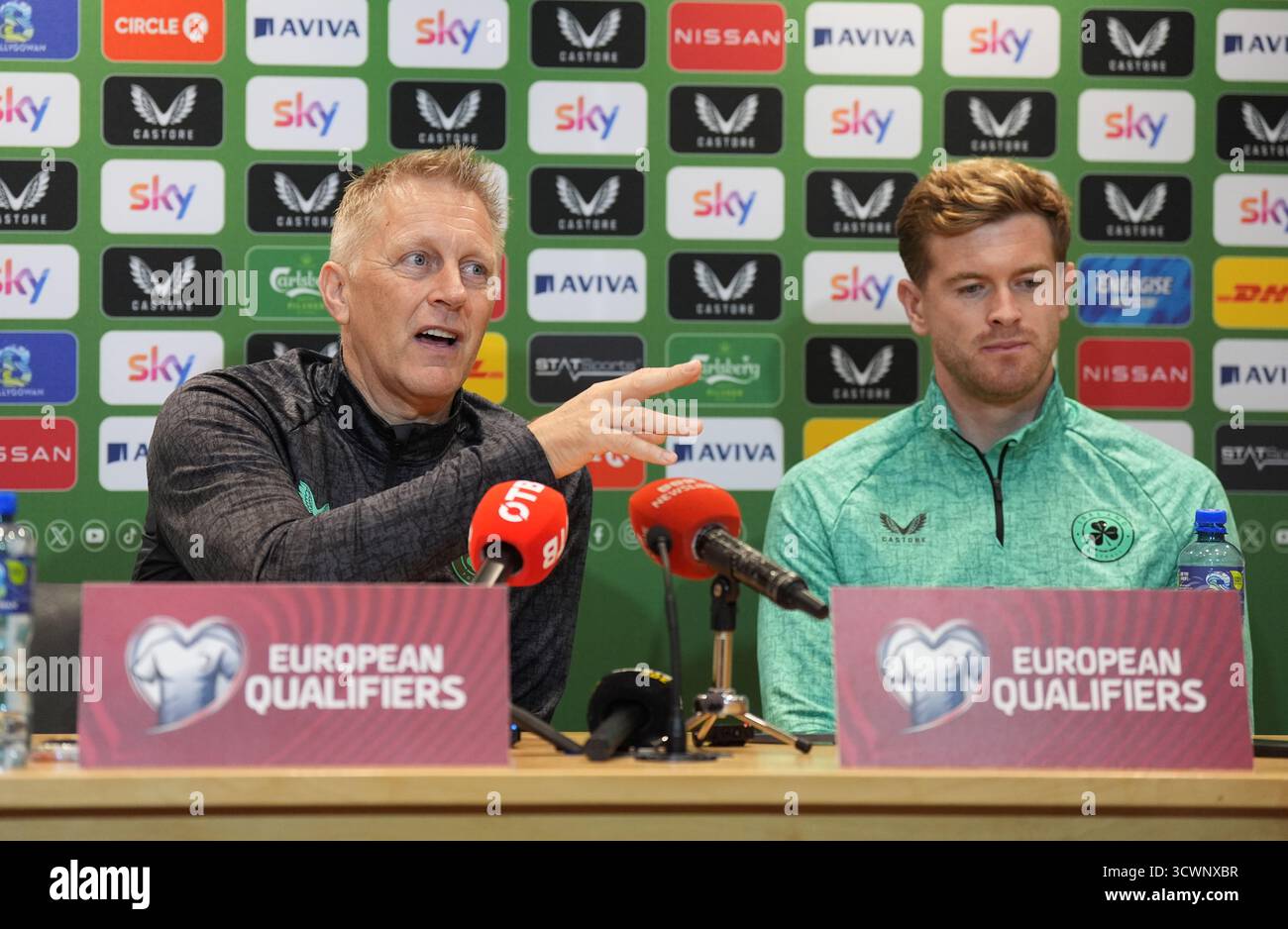 Republic of Ireland's Nathan Collins (right) and manager Heimir ...