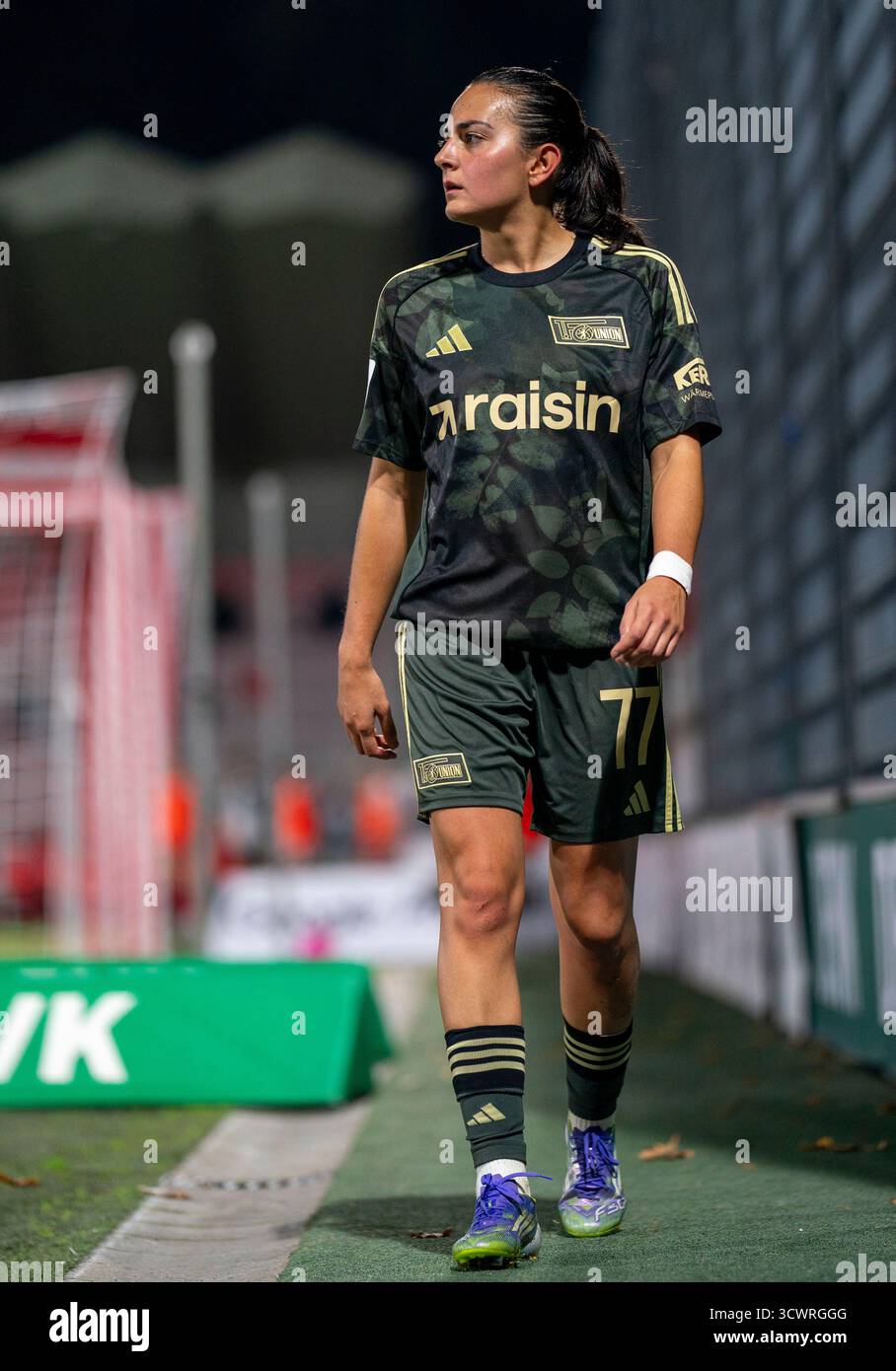 Athanasia Moraitou (1. FC Union Berlin, #77) nach ihrer Auswechslung 12 ...
