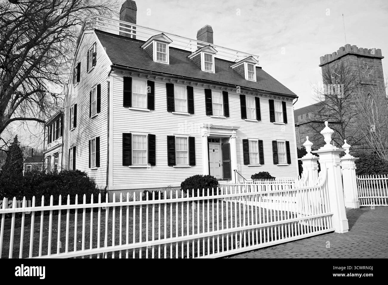 Side view of facade Black and White Stock Photos & Images - Alamy