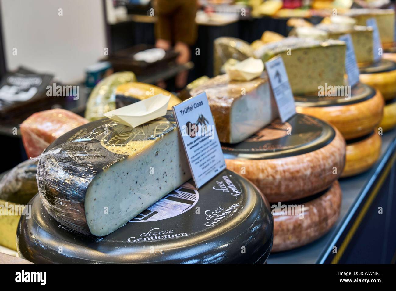 Käse auf der Erlebnis- und Einkaufsmesse infa 2025 auf dem Messegelände ...