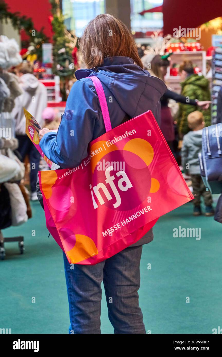 infa-Tasche auf der Erlebnis- und Einkaufsmesse infa 2025 auf dem ...