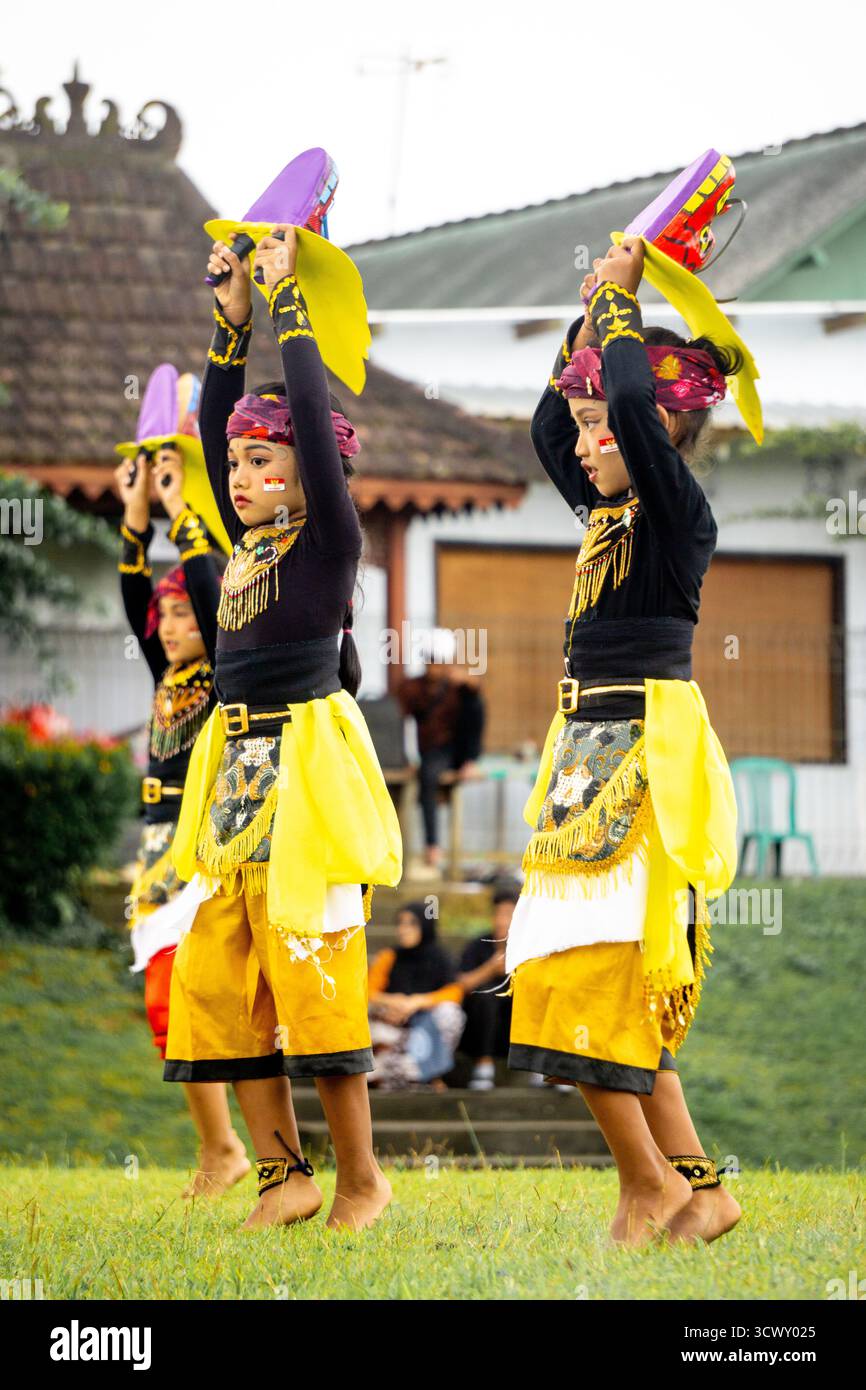 Barong jepaplok dance. This dance depicts the behavior of snakes which ...