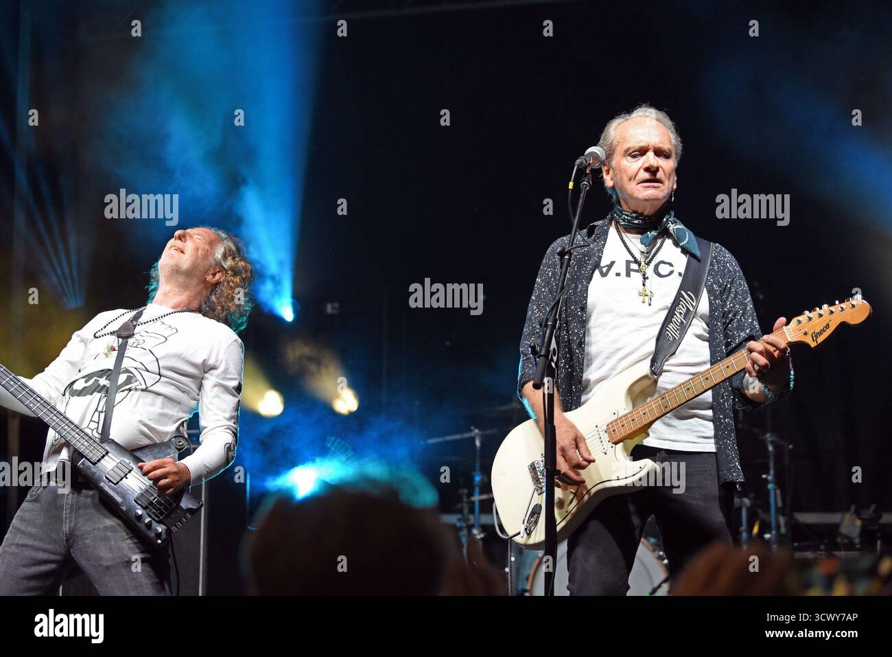 Ga. 10th Oct, 2025. Nick Feldman, Jack Hues on stage for Wang Chung in ...