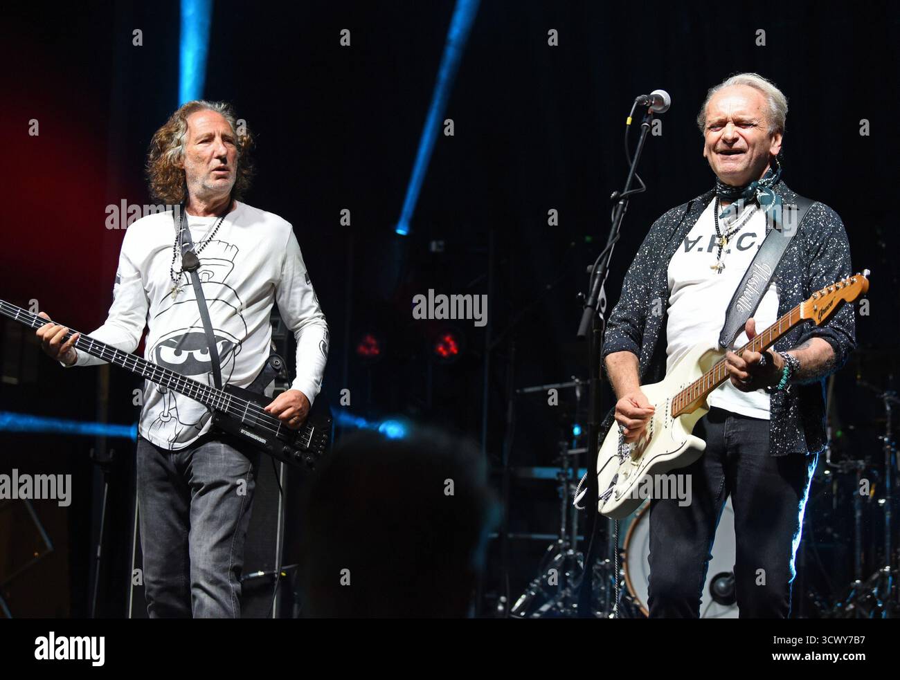 Ga. 10th Oct, 2025. Nick Feldman, Jack Hues on stage for Wang Chung in ...