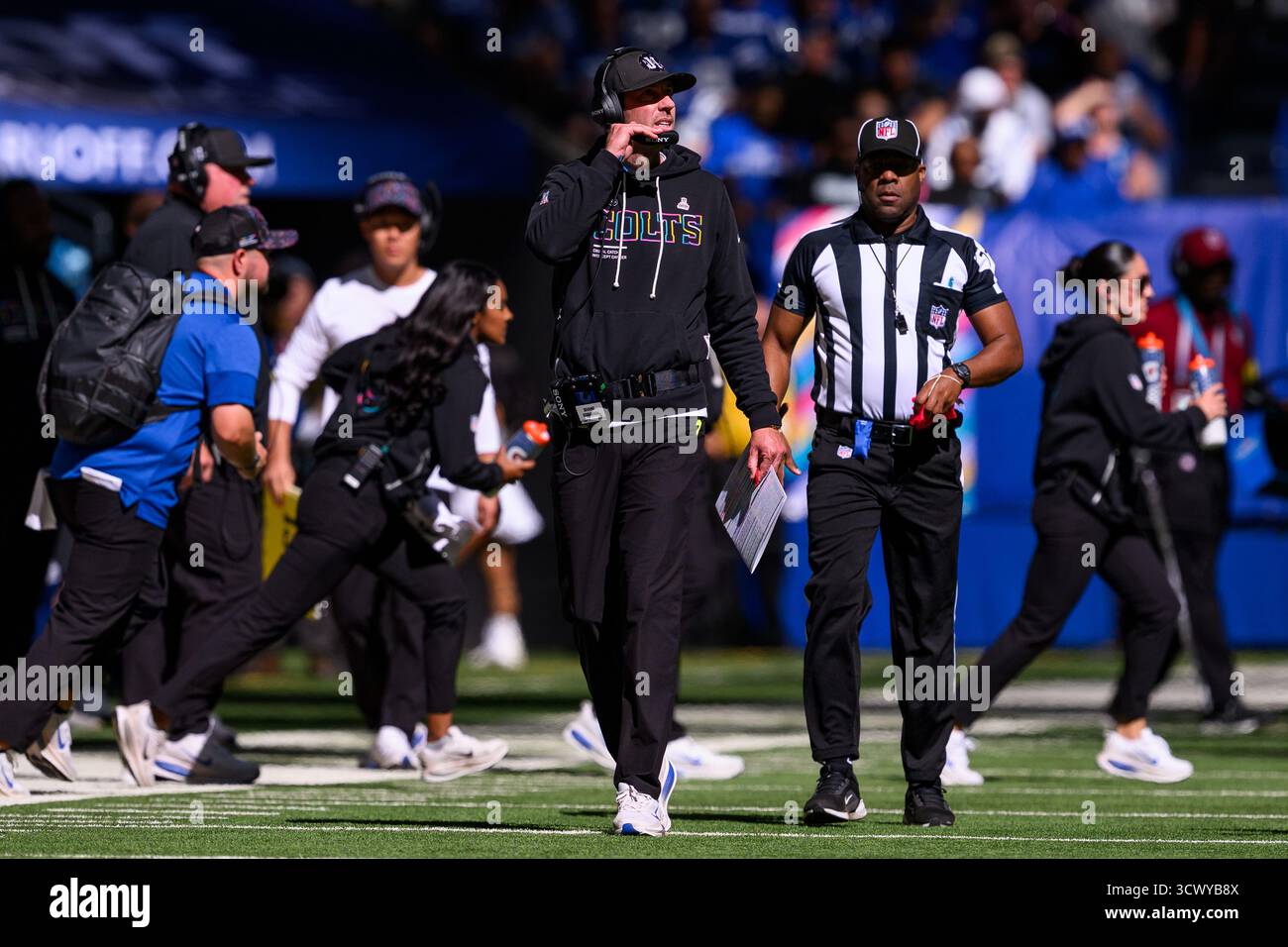 Indianapolis Colts head coach Shane Steichen on the sidelines during an ...