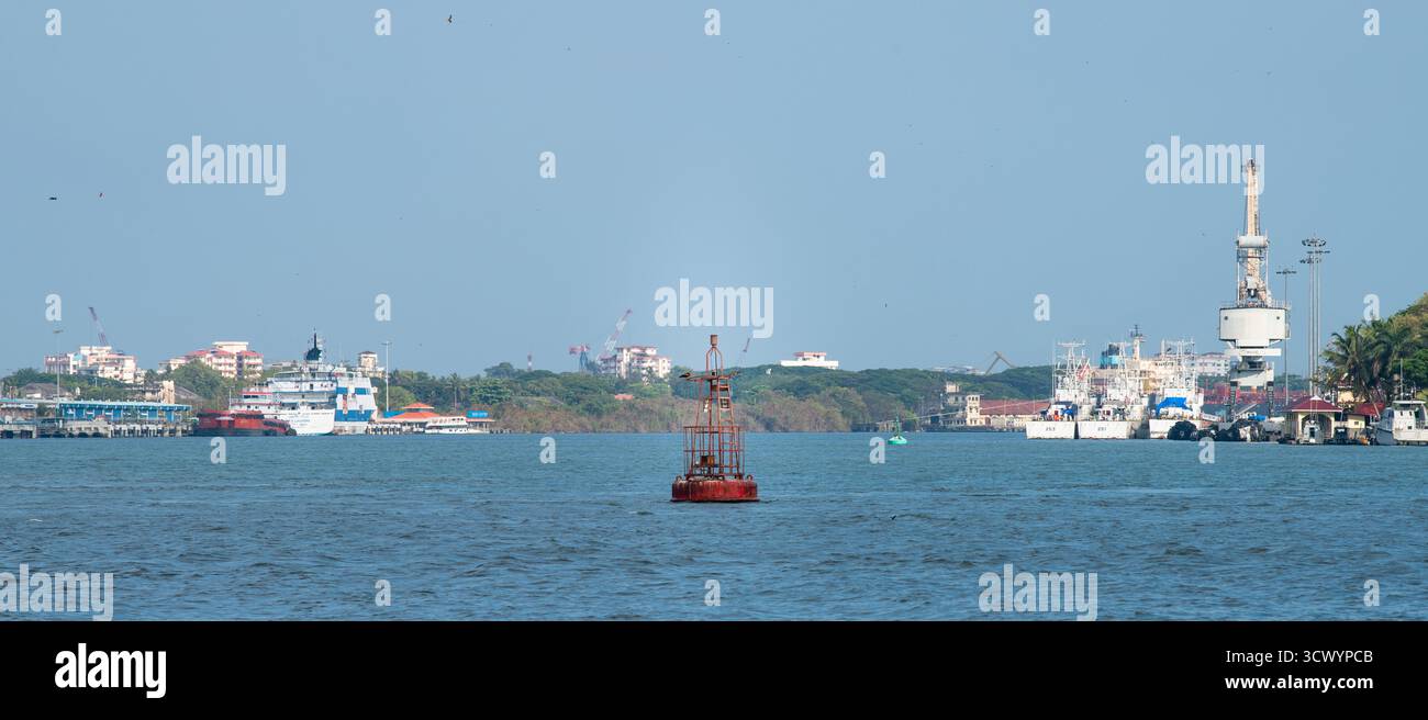 Kochi Cityscape, Vembanad Lake, Alleppey Backwaters, India, Alappuzha ...