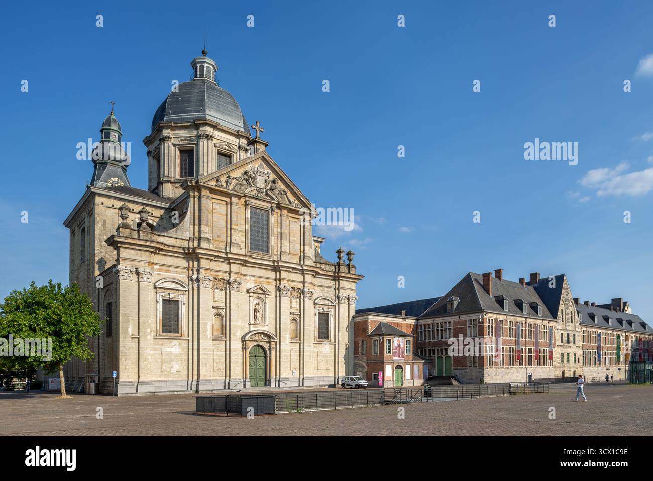 Our lady of st peter's church ghent hi-res stock photography and images ...