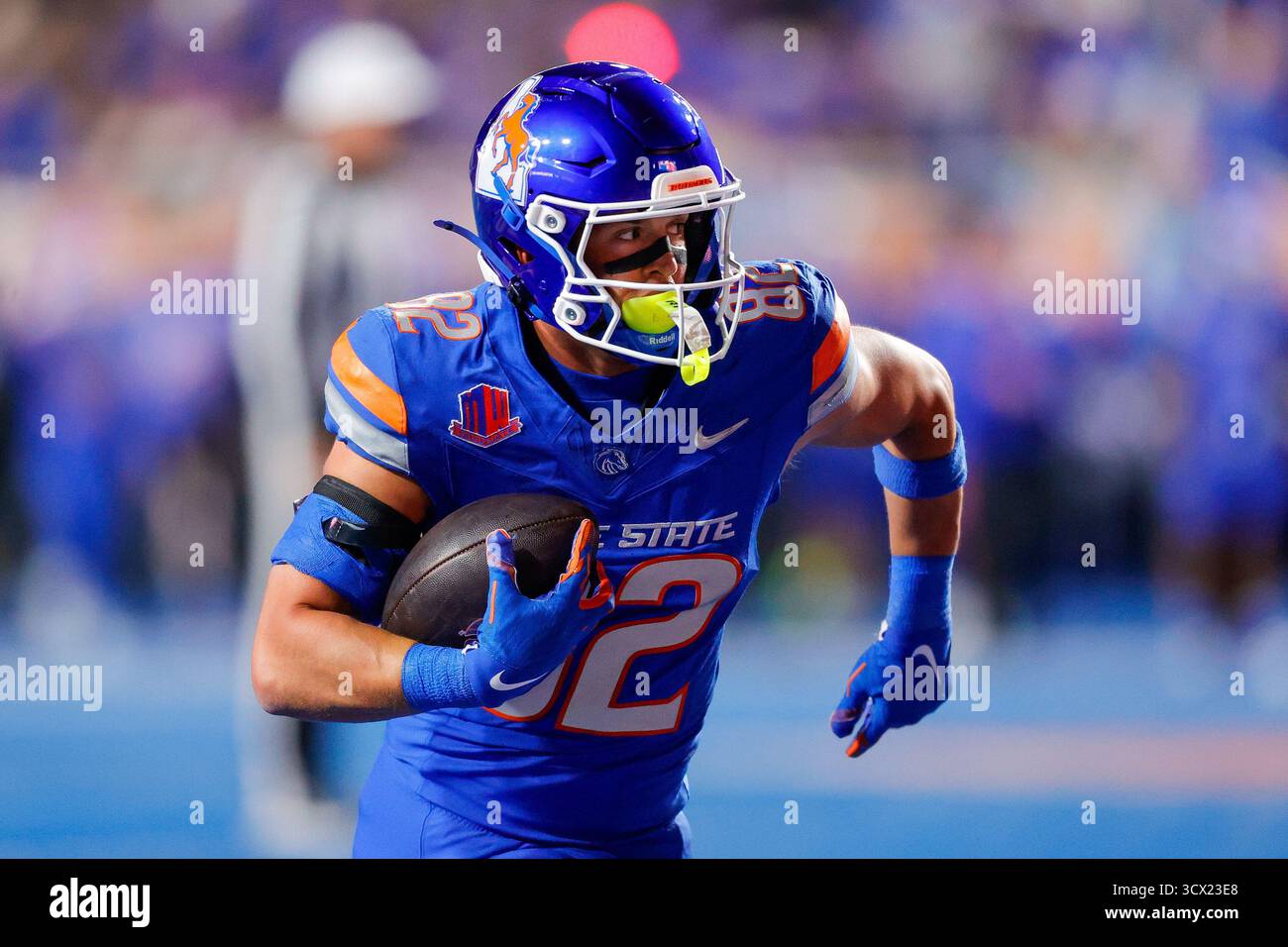 Boise State wide receiver Ben Ford (82) turns up field on a 6 yard ...