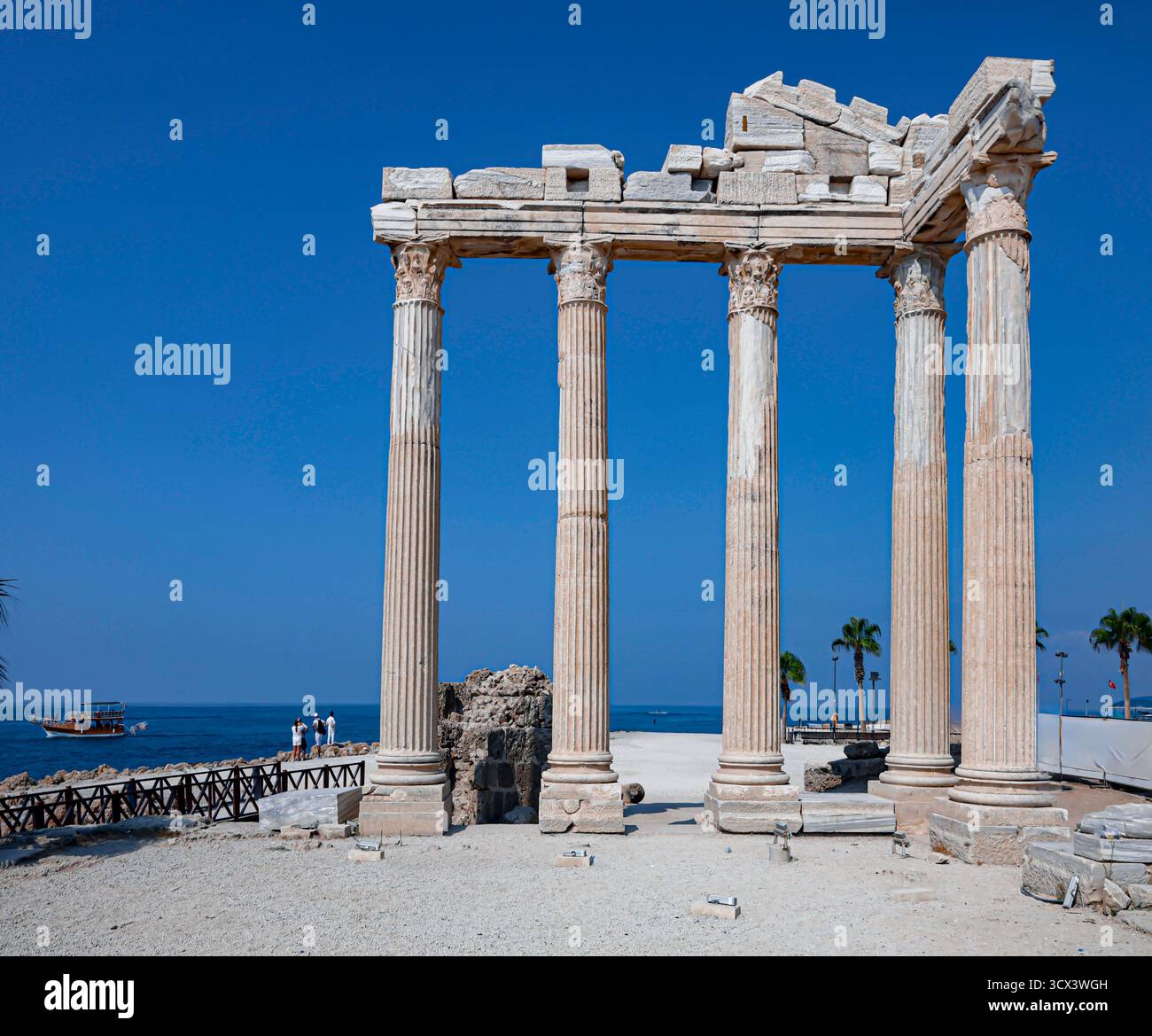 City state of lindos hi-res stock photography and images - Alamy