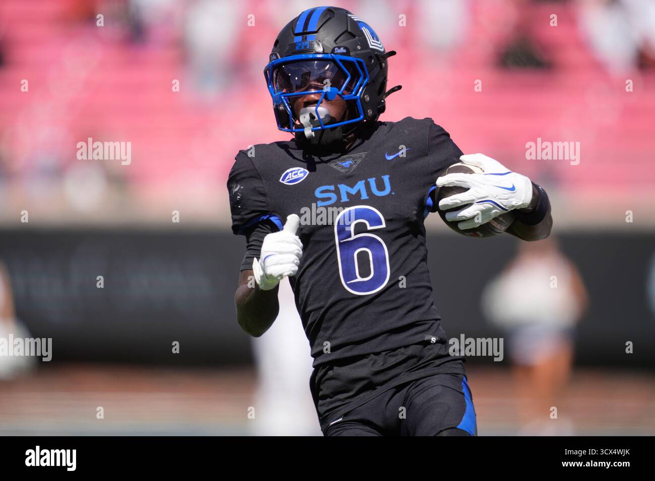 SMU running back Chris Johnson Jr. carries the ball during an NCAA ...