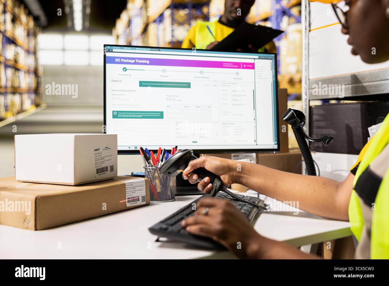 Industrial fulfillment center staff hi-res stock photography and images ...