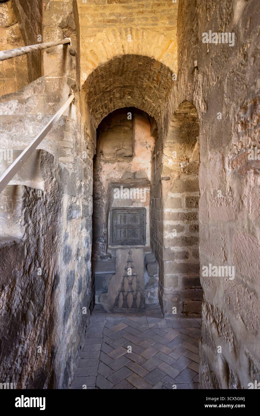 Ancient stone passage featuring hi-res stock photography and images - Alamy