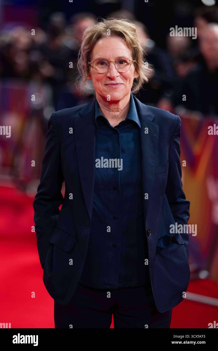Director Kelly Reichardt poses for upon arrival at the premiere of the ...