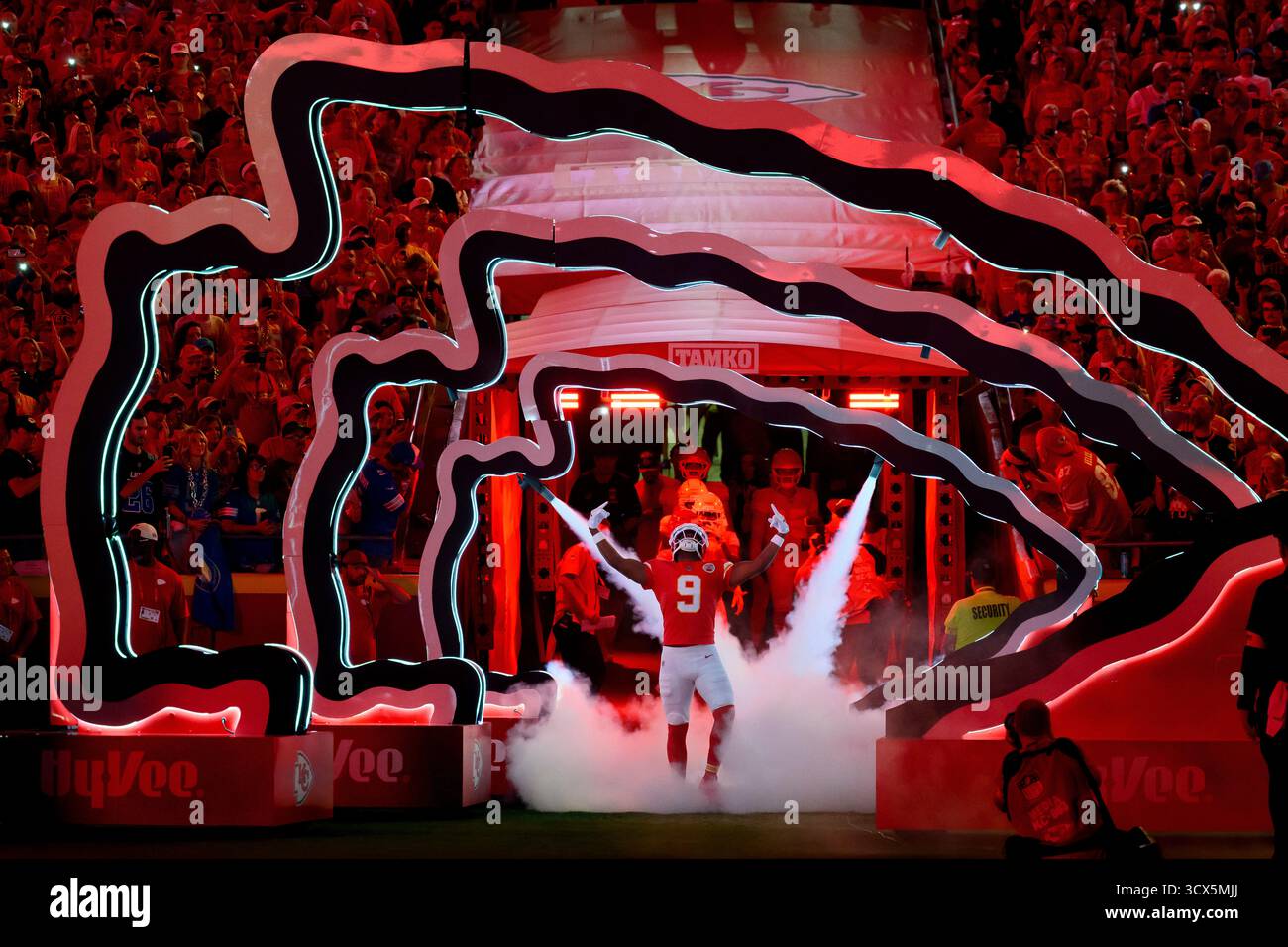 Kansas City Chiefs wide receiver Juju Smith-Schuster comes onto the ...