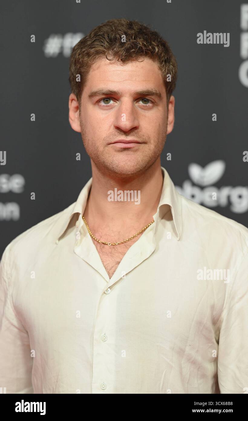 Schauspieler Rony Herman kommt zum Screening des Films Nürnberg 45 im ...