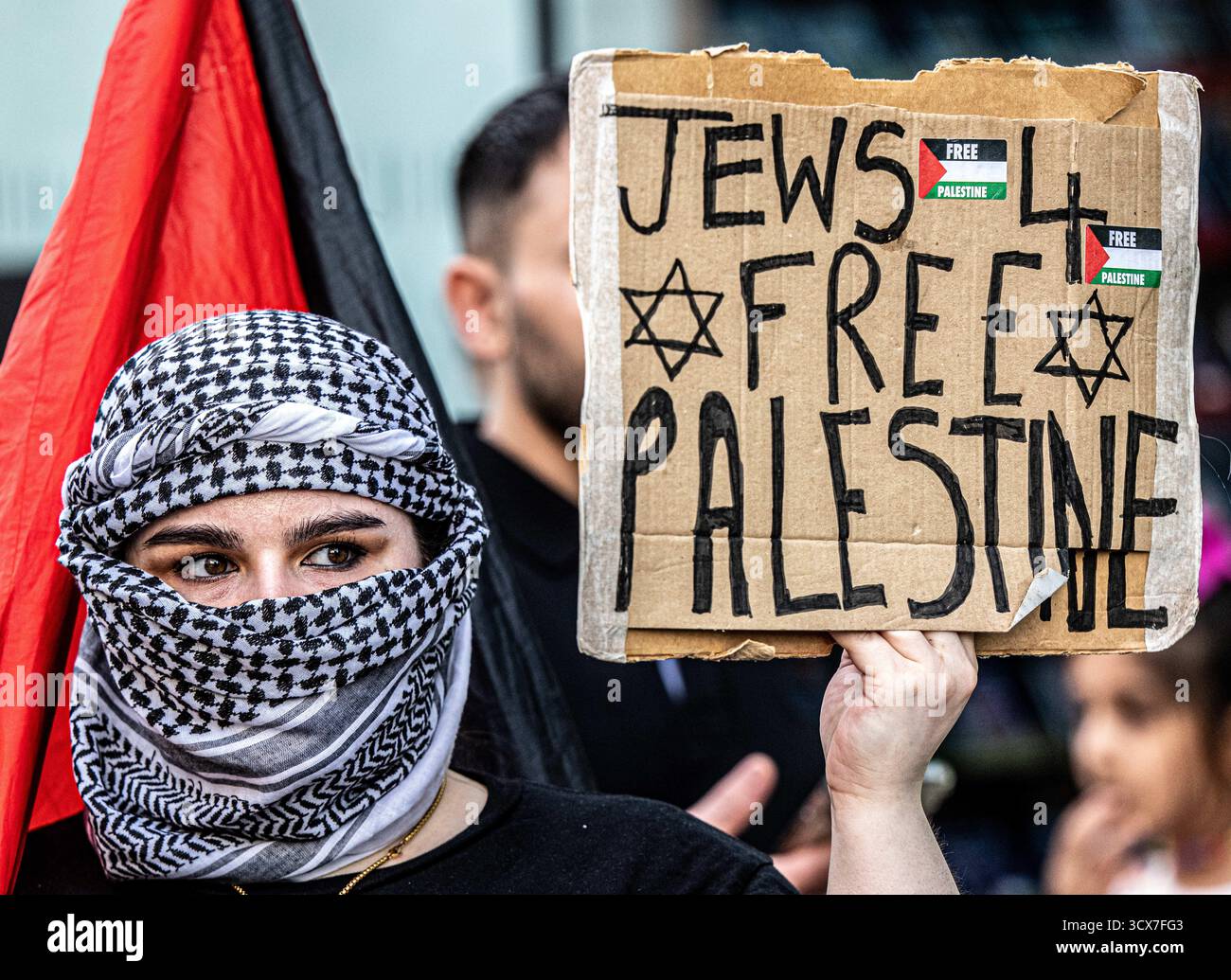 Antisemitism protest manchester hi-res stock photography and images - Alamy