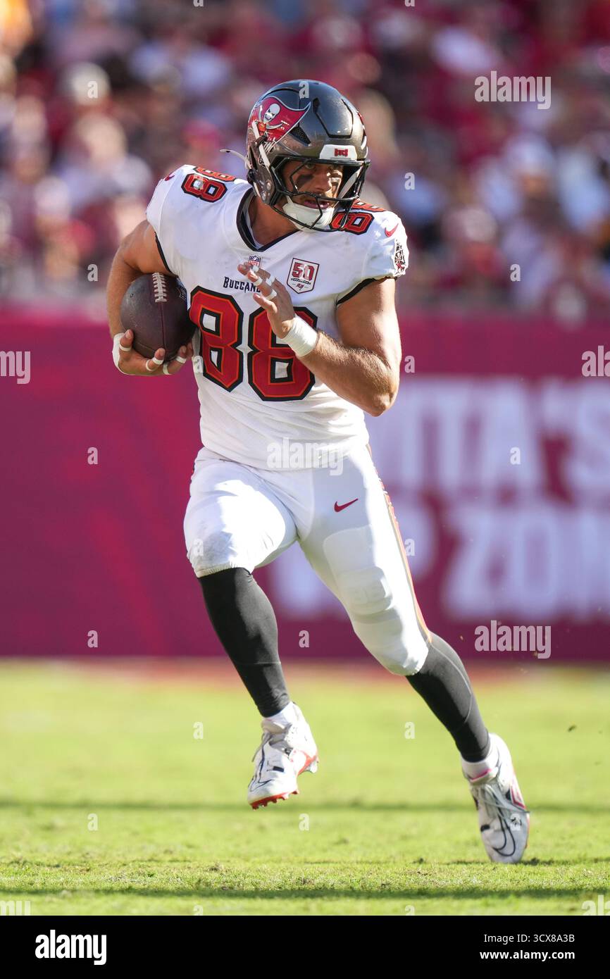 San Francisco 49ers tight end Jake Tonges (88) runs after a catch ...