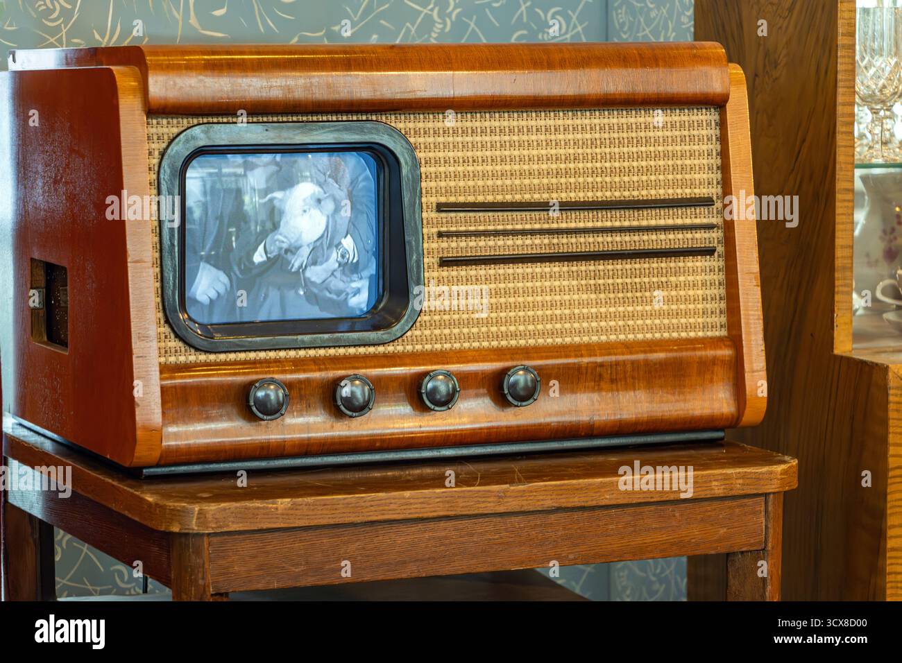 1950s television cabinet hi-res stock photography and images - Alamy