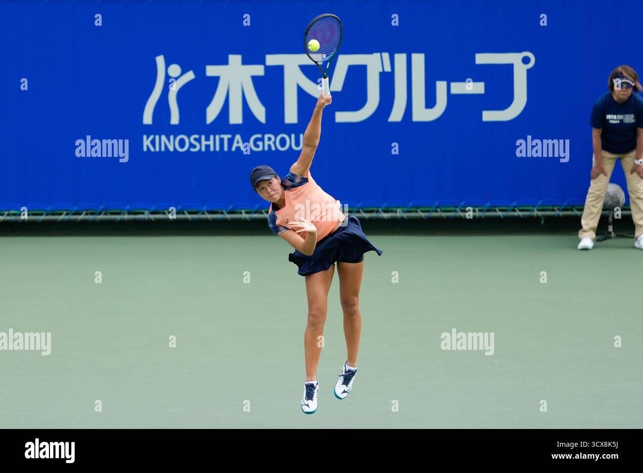 Osaka, Japan. 13th Oct, 2025. Wakana Sonobe (JPN) Tennis : Singles 1st ...