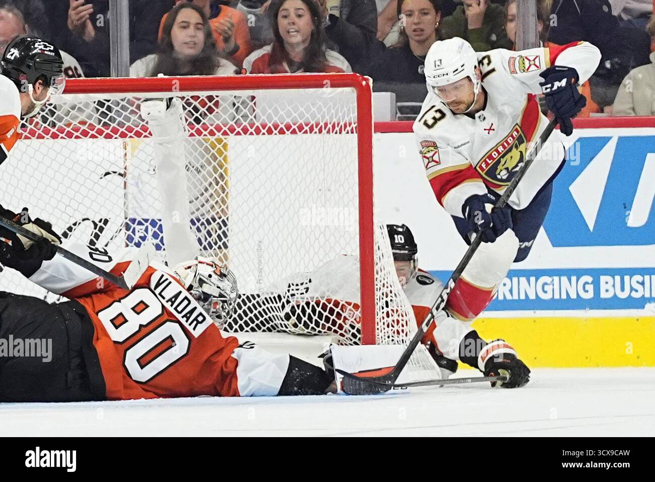 Florida Panthers' Sam Reinhart (13) scores past Philadelphia Flyers ...