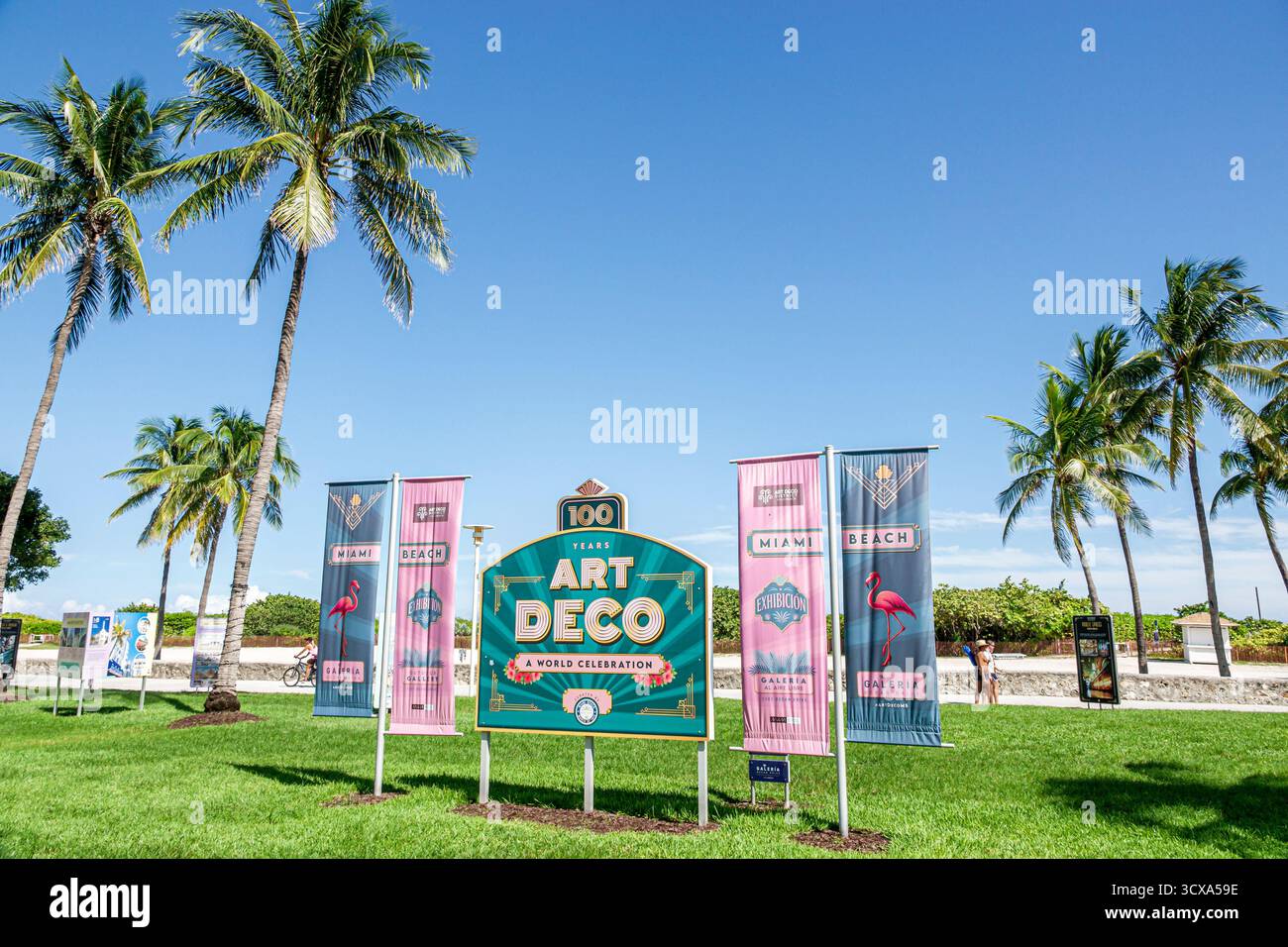 Banners miami beach exhibition galeria hi-res stock photography and ...