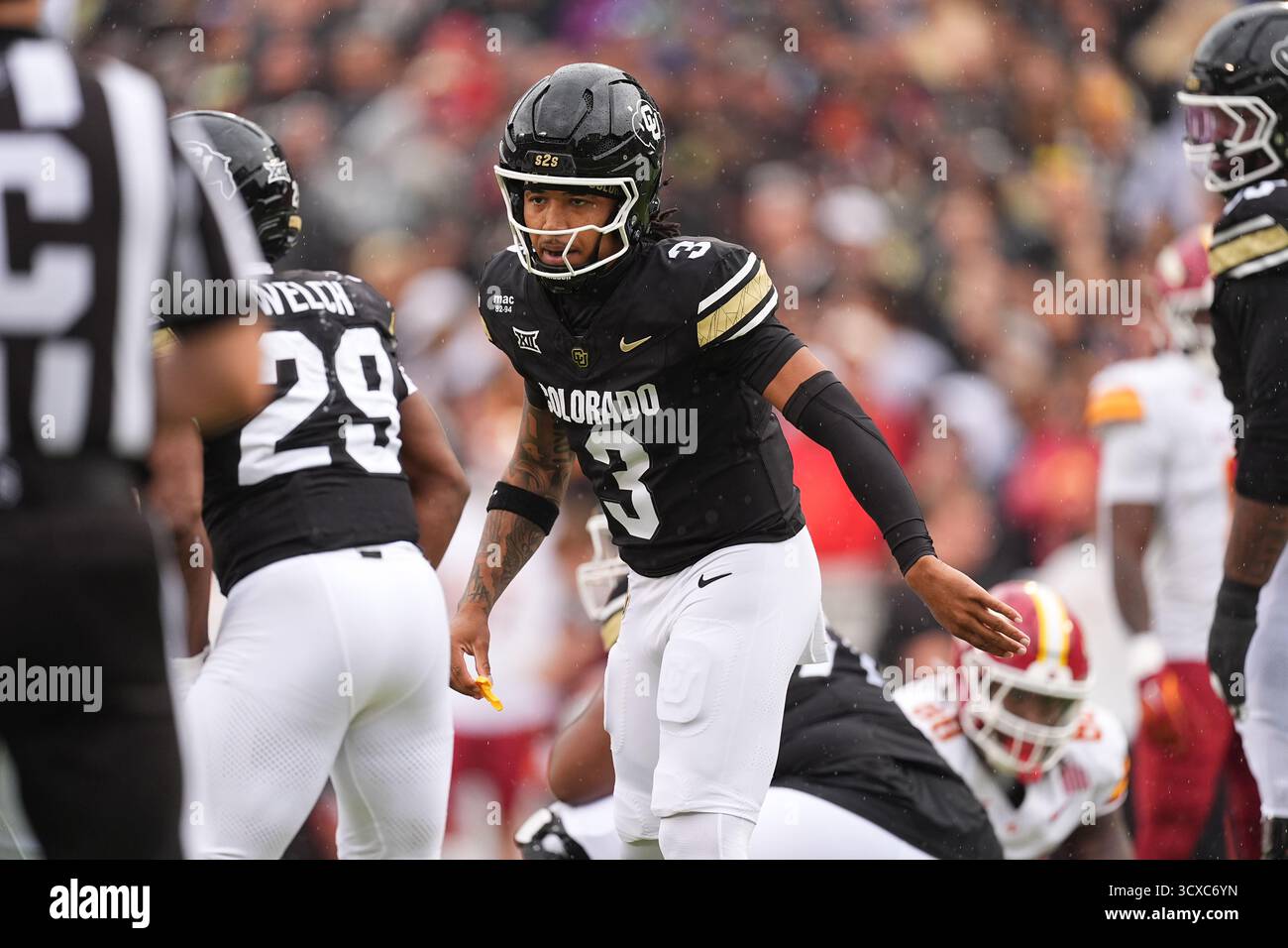 Colorado quarterback Kaidon Salter (3) in the first half of an NCAA ...