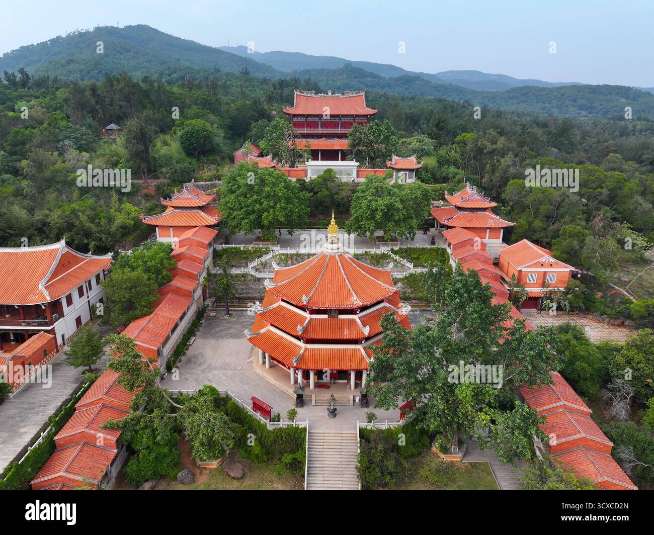 Dongchan shaolin temple hi-res stock photography and images - Alamy