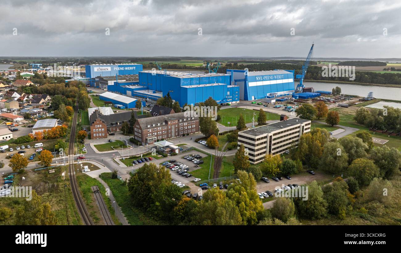 10.10.2025 - Blick auf ddie Peene-Werft und die NVL Peene-Werft in ...