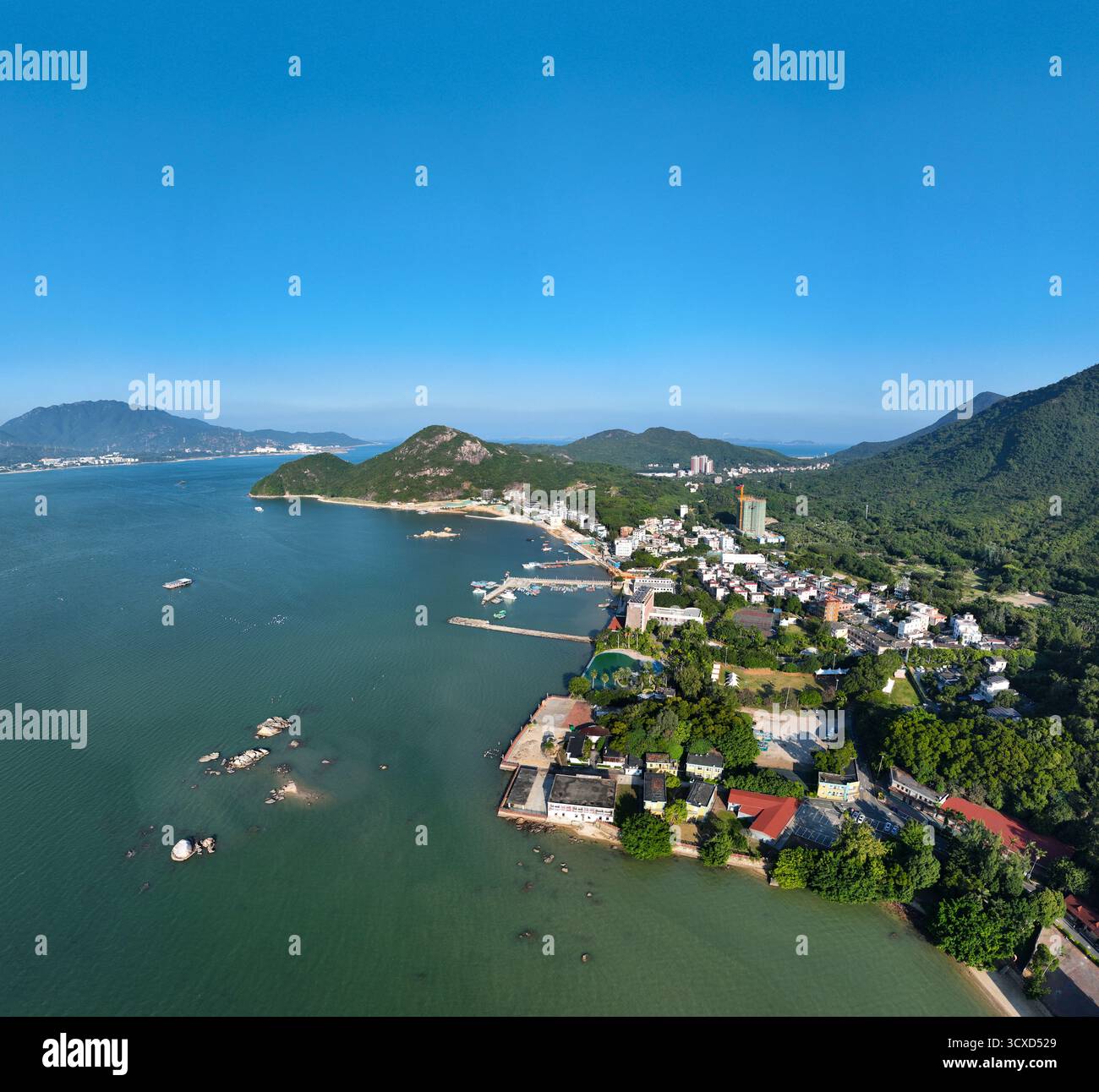 Aerial photography of Dongshan Pier on Pearl Island in Nan'ao, Dapeng ...