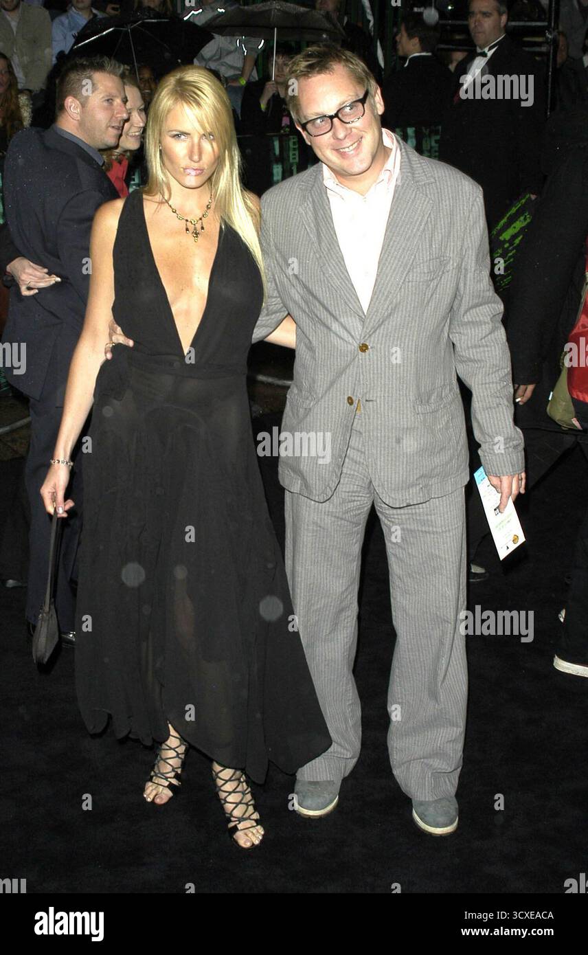 Vic Reeves and Nancy Sorrell at the London Premiere of The Matrix ...
