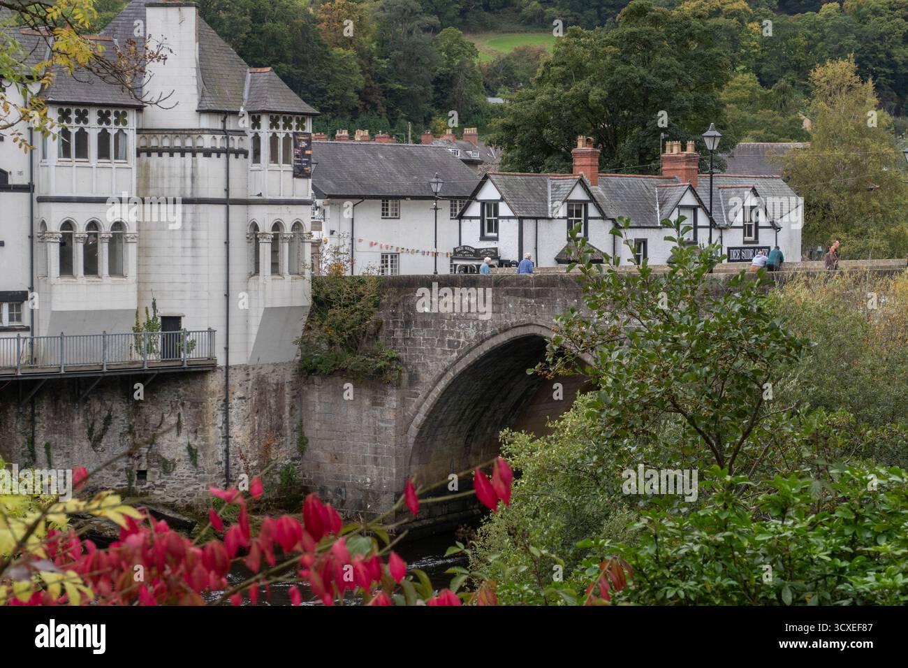Kings head llangollen hi-res stock photography and images - Alamy
