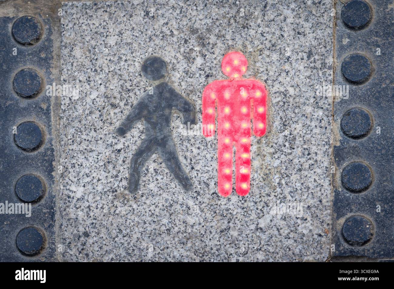 Pedestrian crosswalk tactile paving hi-res stock photography and images ...