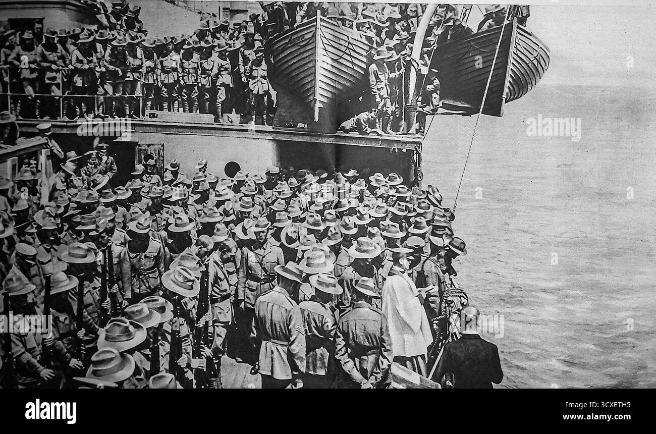 Troops aboard ship Black and White Stock Photos & Images - Alamy