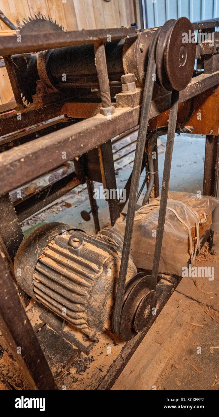 Old belt motor circular hi-res stock photography and images - Alamy