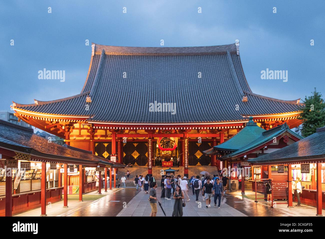 Senso ji main hall hi-res stock photography and images - Alamy