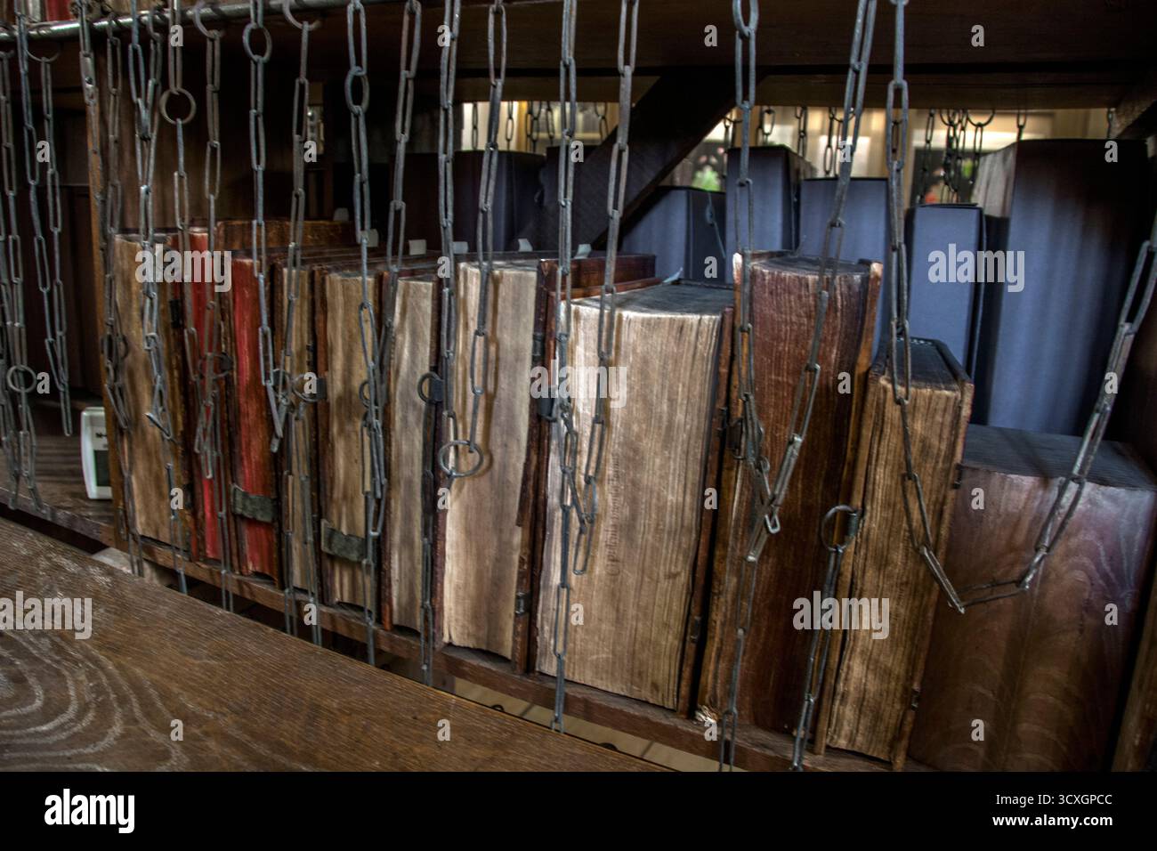 The Chained Library at Hereford Cathedral Stock Photo - Alamy