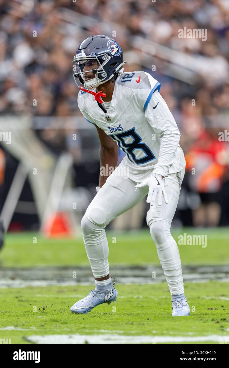 Tennessee Titans cornerback Jalyn Armour-Davis (18) lines up against ...
