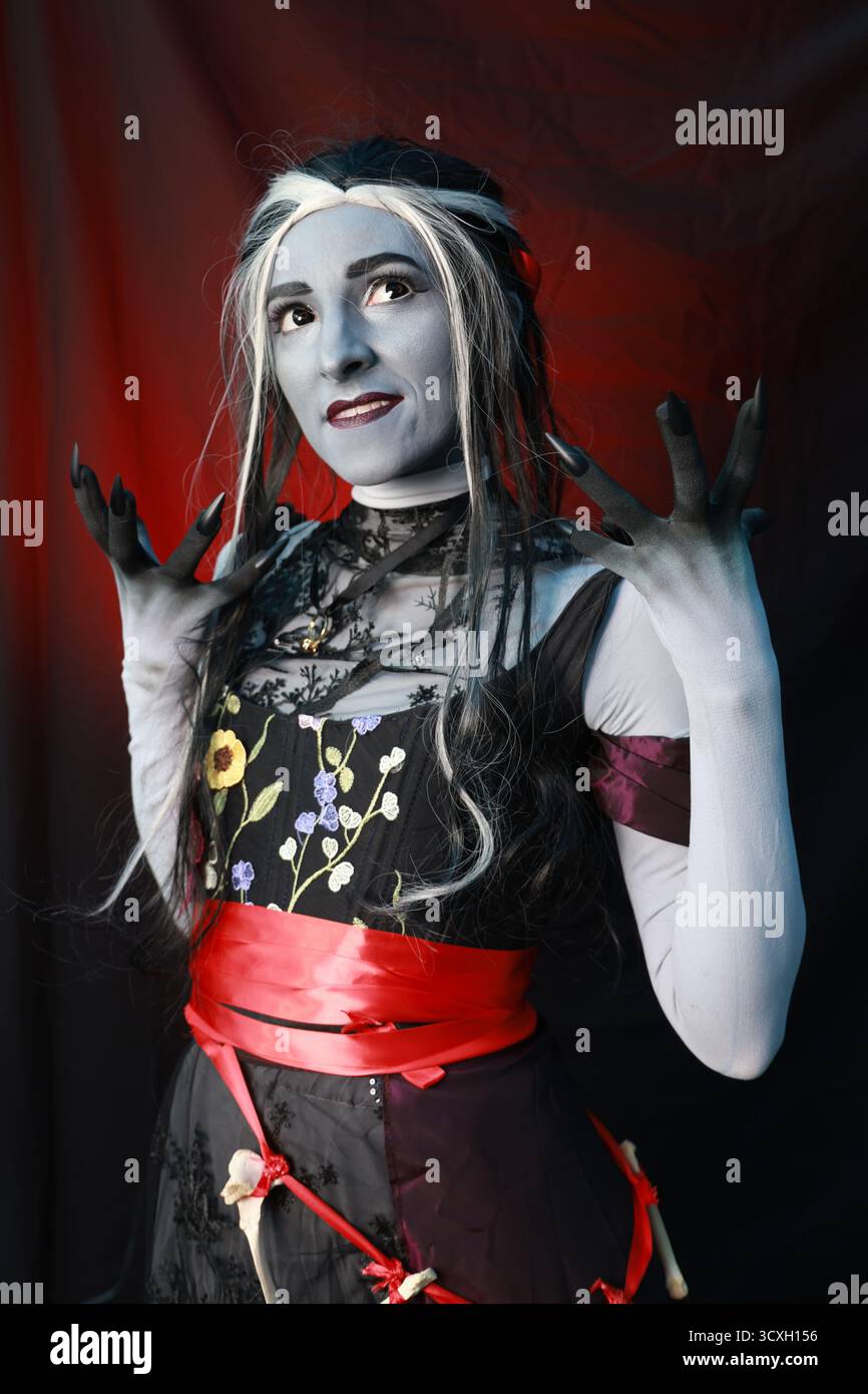 Cosplayer syla hi-res stock photography and images - Alamy