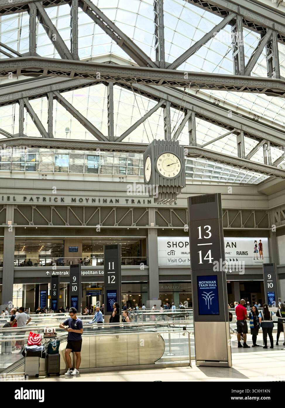 Passenger Concourse, Moynihan Train Hall, Pennsylvania Station ...