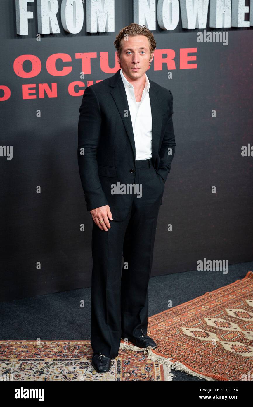 Jeremy Allen White attends to 'Springsteen: Deliver me from nowhere ...