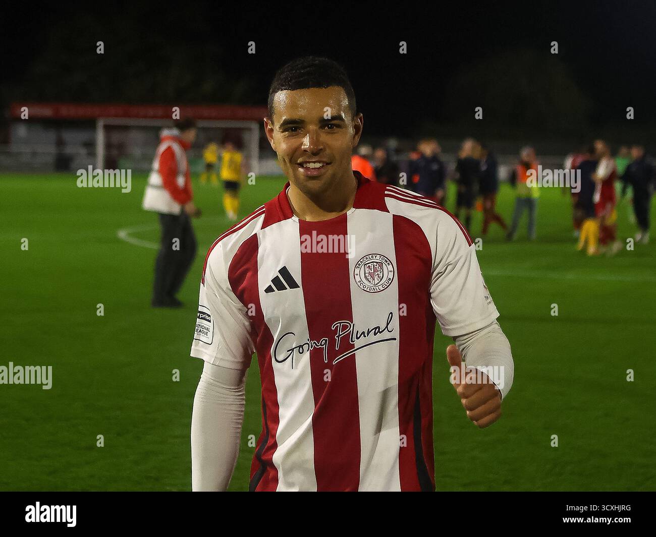 BRACKLEY, ENGLAND - OCTOBER 14: Tyler Lyttle of Brackley Town ...