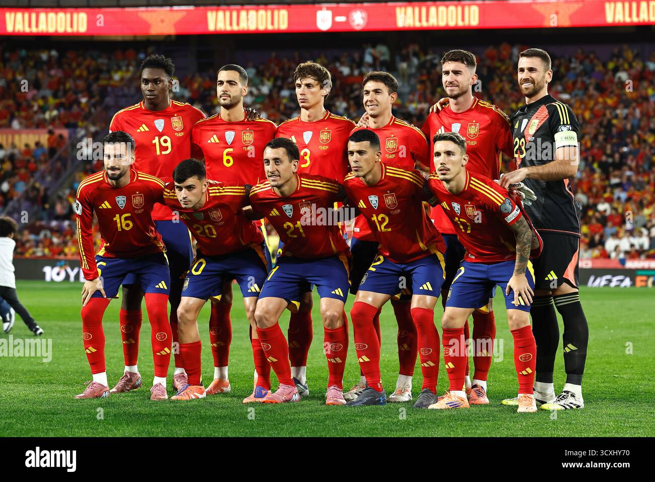 Valladolid, Spain. 14th Oct, 2025. Spain team group line-up (ESP ...
