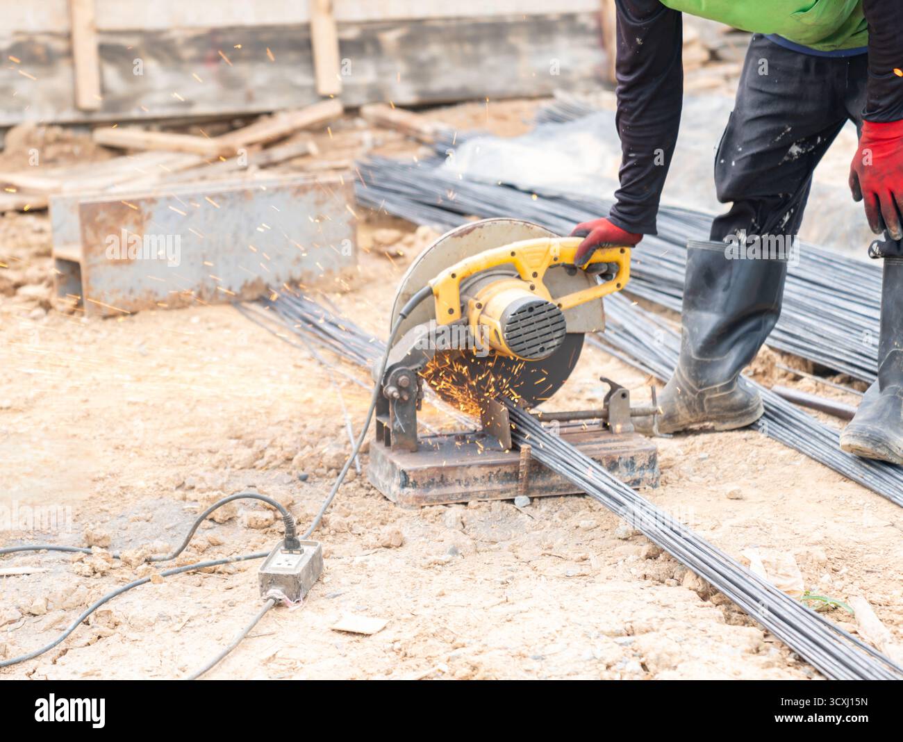 Machine tool operates metal rod hi-res stock photography and images - Alamy