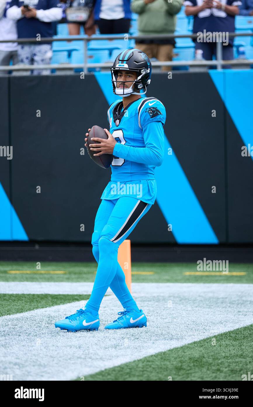 Carolina Panthers quarterback Bryce Young (9) warms-up on the sideline ...
