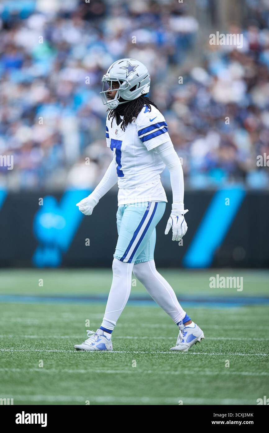 Dallas Cowboys cornerback Trevon Diggs (7) lines up on defense during ...