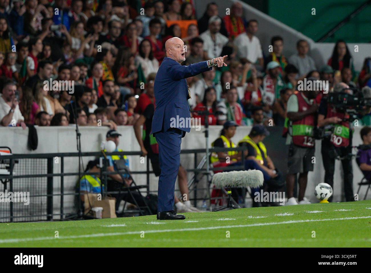 Lisbon, Portugal. 14th Oct, 2025. Marco Rossi, Hungary Coach seen ...