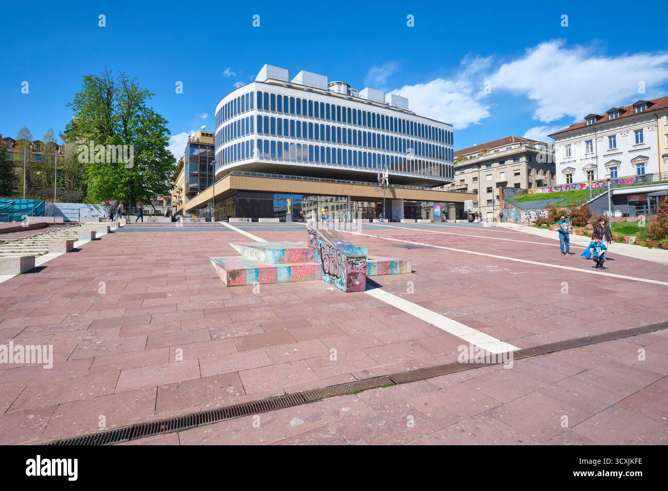Uffici al pubblico hi-res stock photography and images - Alamy